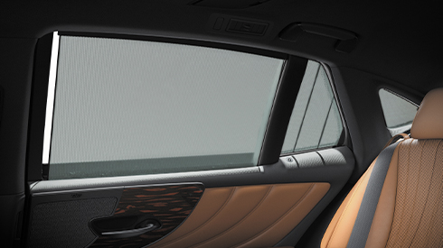 LS 2021_Features_Power sunshades (Rear doors, rear quarter windows and ...